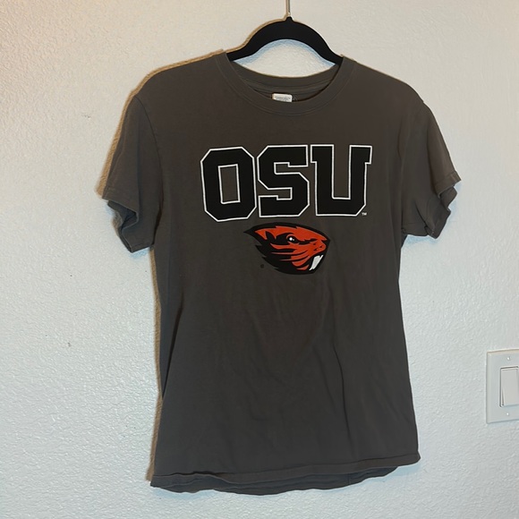 Gildan | Tops | Osu Beaver Tshirt | Poshmark